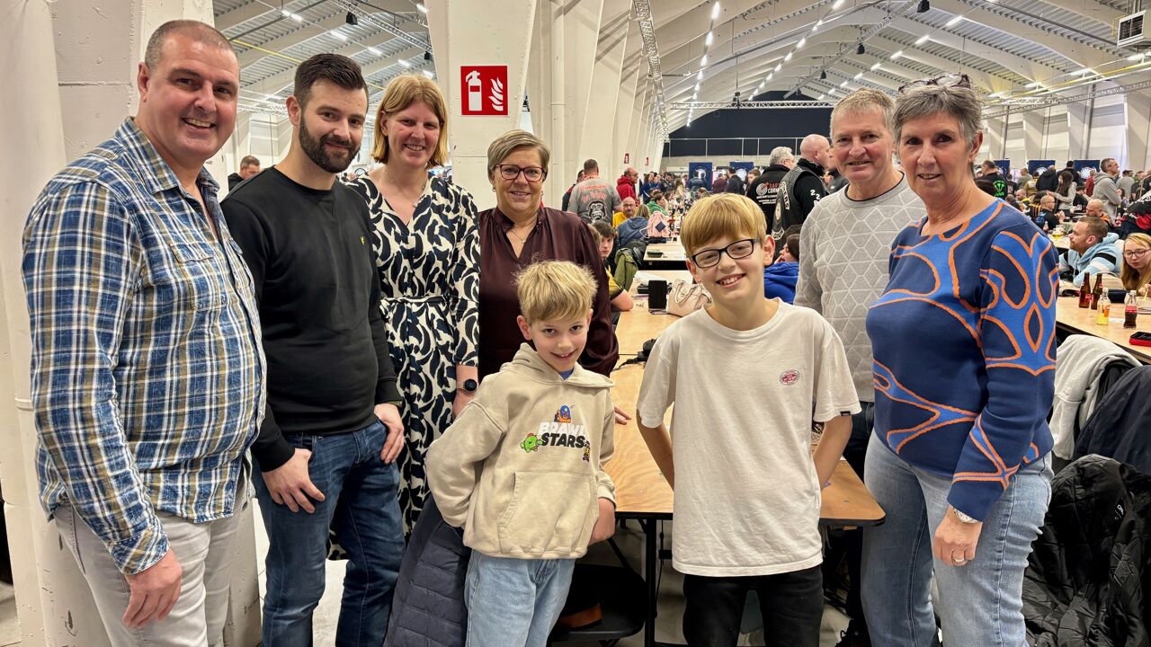 Ruim 800 darters strijden om Belgische titel tijdens BK Darts in Putte ...