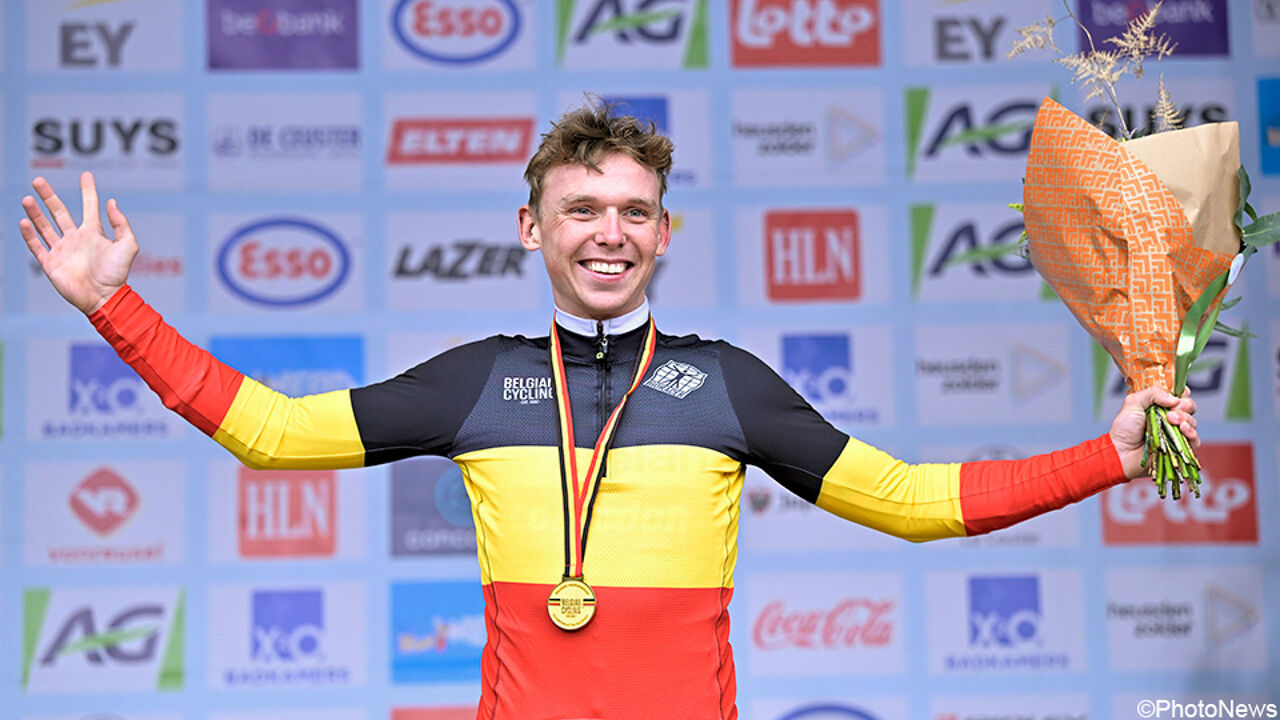 Aaron Dockx sprint naar de Belgische beloftetitel, pechdag voor ...