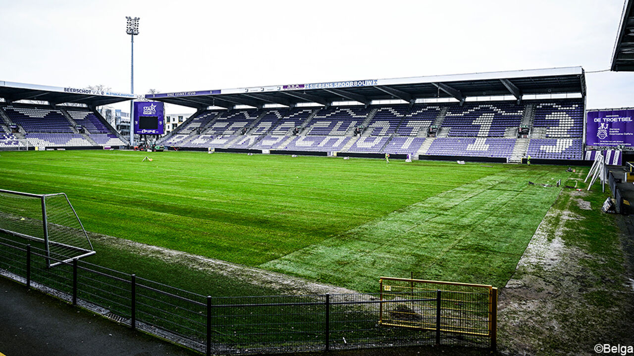 Transformatie op 14 dagen tijd: zo ziet de vervloekte grasmat van ...