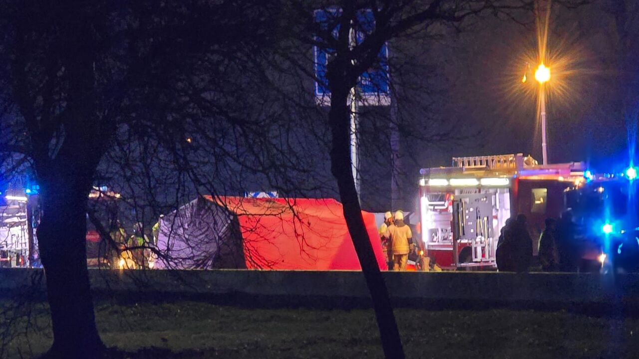 2 doden en 1 zwaargewonde bij dodelijk ongeval met spookrijder op A12 in Meise | VRT NWS: nieuws