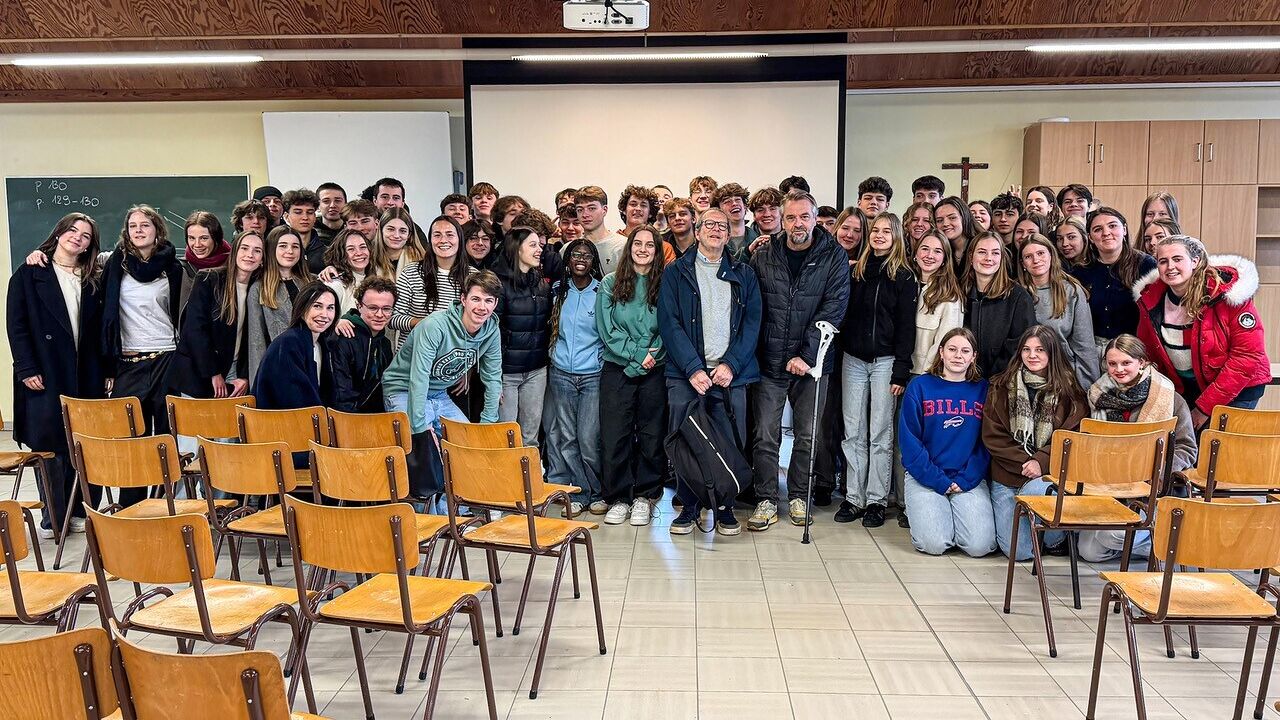 Tom Waes woont lezing over alcohol in het verkeer bij op school in ...