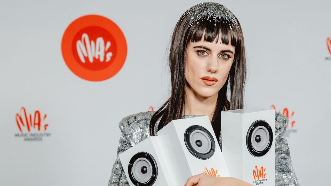 Dierenvriend met passie voor mode en supporter van vrouwelijke artiesten: maak kennis met Sylvie ...