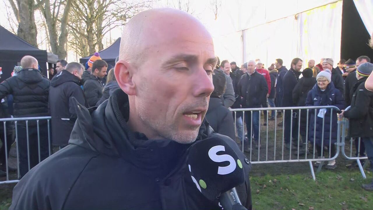 Thibau Nys glundert na WK-brons en dolt met vader na genegeerd advies ...