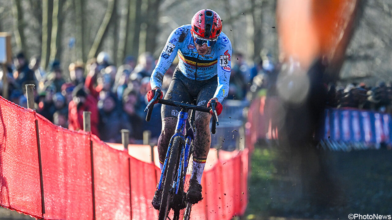 Thibau Nys glundert na WK-brons en dolt met vader na genegeerd advies ...