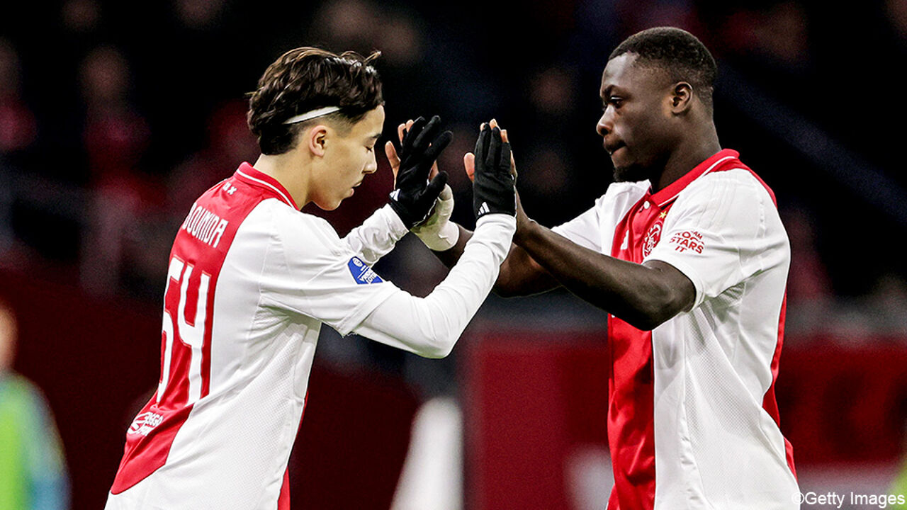 Wat een week voor Rayane Bounida: daags na nieuw contract viert ...