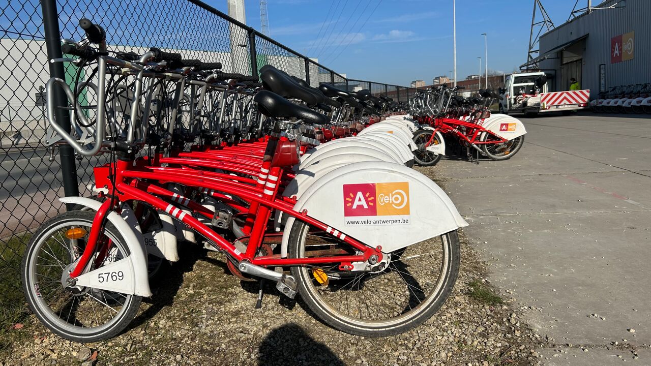 Recordjaar voor Antwerps deelfietsensysteem Velo: meer dan 7 miljoen ...