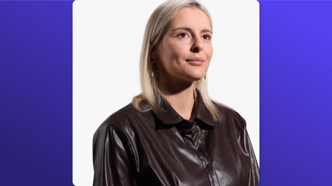 Zus van Conner Rousseau komt in Kortrijkse gemeenteraad voor Vooruit ...