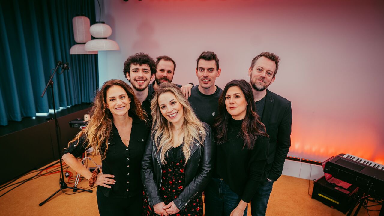 Belgische Adele-tributeband mag optreden voor 17.000 toeschouwers na ...