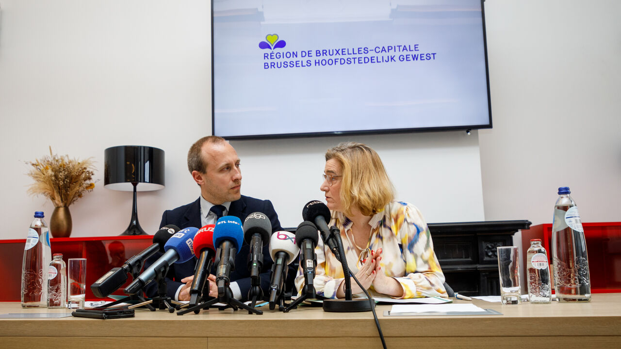 Informateurs in Brussel schuiven regering met 7 partijen naar voren ...