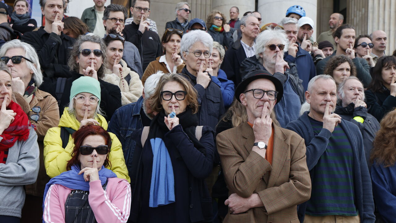 Sweden’s Greta Thunberg joins Code Rood activists blockading food ...