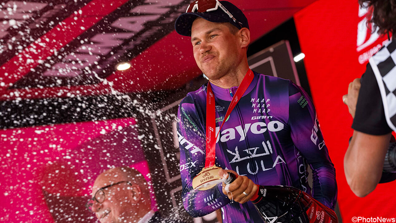 "Een van de beste sessies snooker ooit": Luca Brecel gebombardeerd tot ...