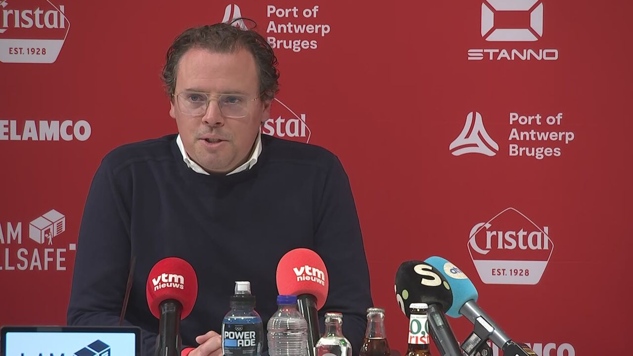 Geen minuut gecoacht en hij kreeg al commentaar: Antwerp stelt Stef ...