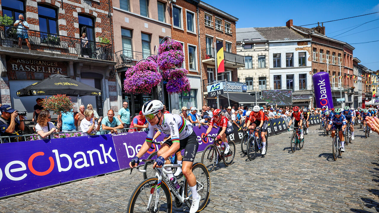Justine Ghekiere verrast in Binche en rondt ploegenspel af op het BK ...