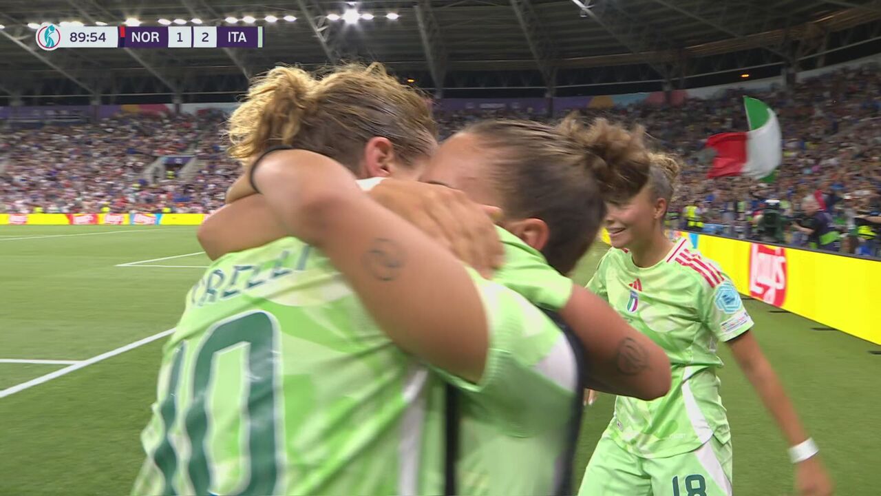 Wat een moment! In minuut 90 maakt 35-jarige Girelli zich onsterfelijk ...