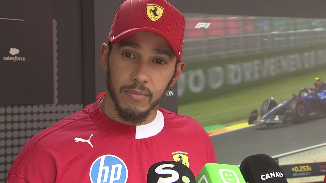 Sotwe bokep indo lesbi we headed to a discreet room