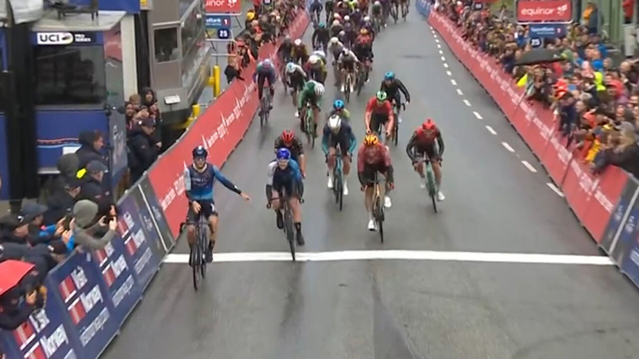 De allerlaatste van zijn carrière? Voor eigen publiek knalt Alexander ...