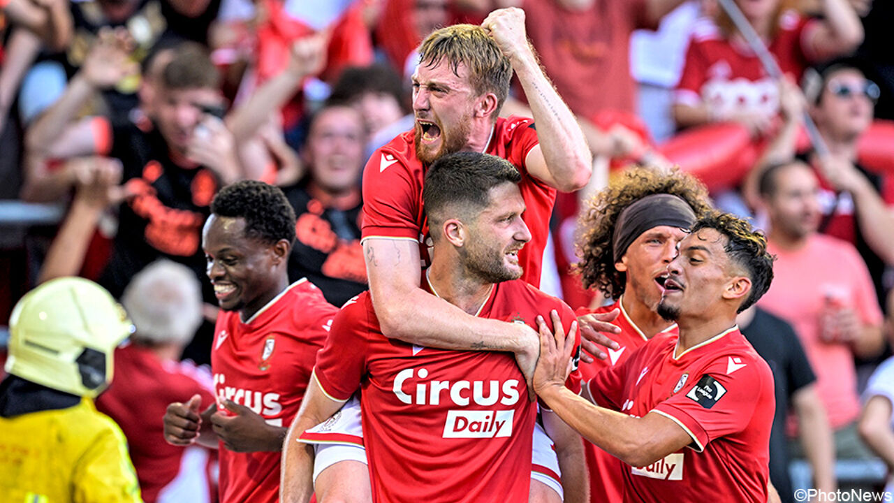 "Het is een no-nonsenseaanpak die aanslaat in Luik": Peter Vandenbempt zag Standard met "flinke ...