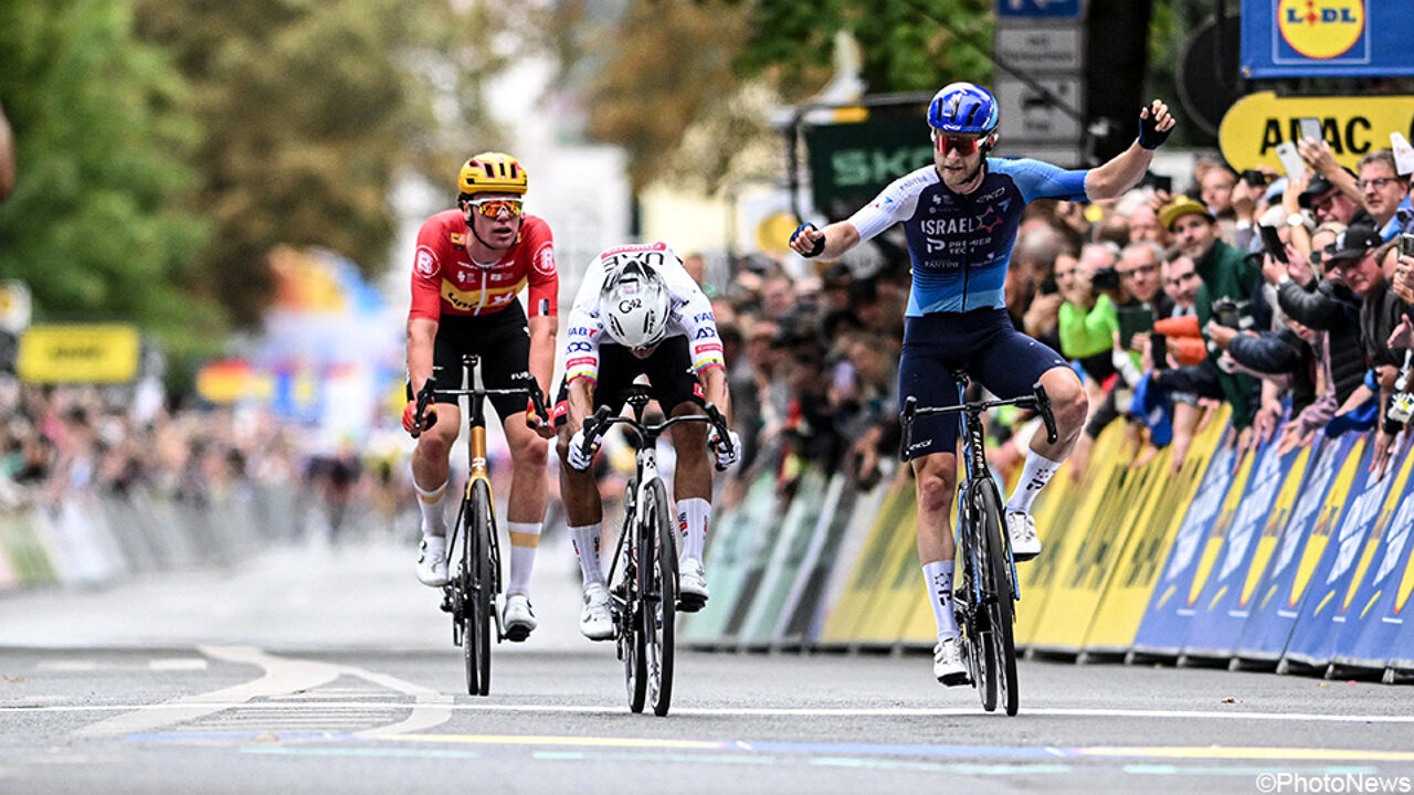 Alweer een sprintdebacle in Duitsland! Riley Sheehan juicht te vroeg en wordt op de streep ...