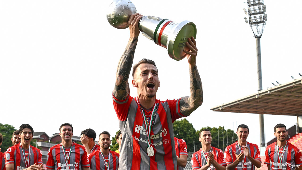 Het eerste grote interview met toptalent Rayane Bounida, die bij Ajax ...