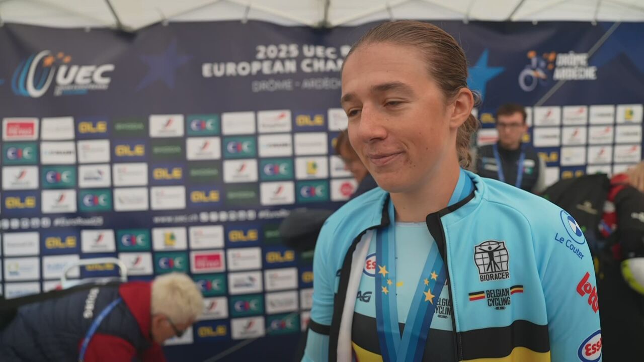 Luca Vierstraete verrast met bronzen EK-medaille in de tijdrit voor vrouwen beloften | sporza