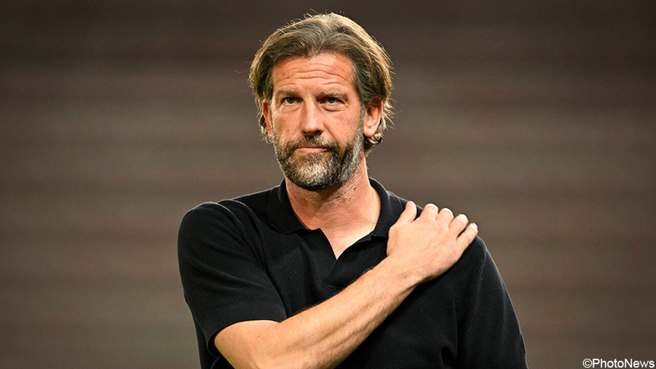 KAA Gent-voorzitter Sam Baro spuwt zijn gal: "Over mijn lijk dat wij ...