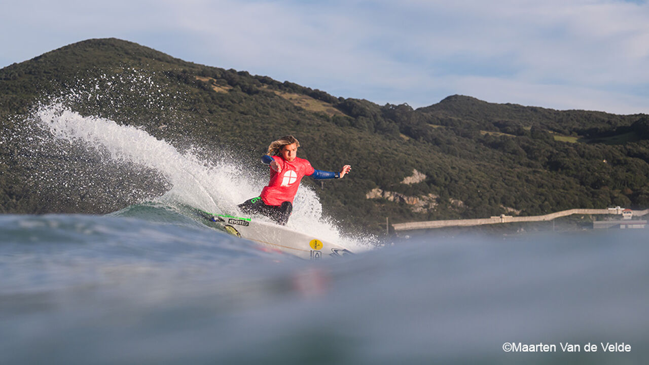 Toekomst van Belgische golfsurfen ziet er mooi uit: "Met Kamiel Deraeve ...