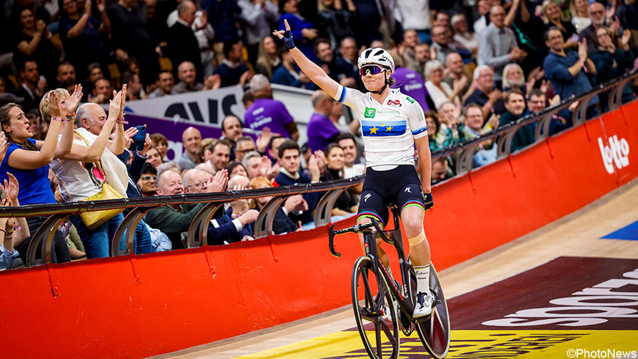 Eindelijk kan ze weer koersen: Lotte Kopecky viert rentree in Zesdaagse ...