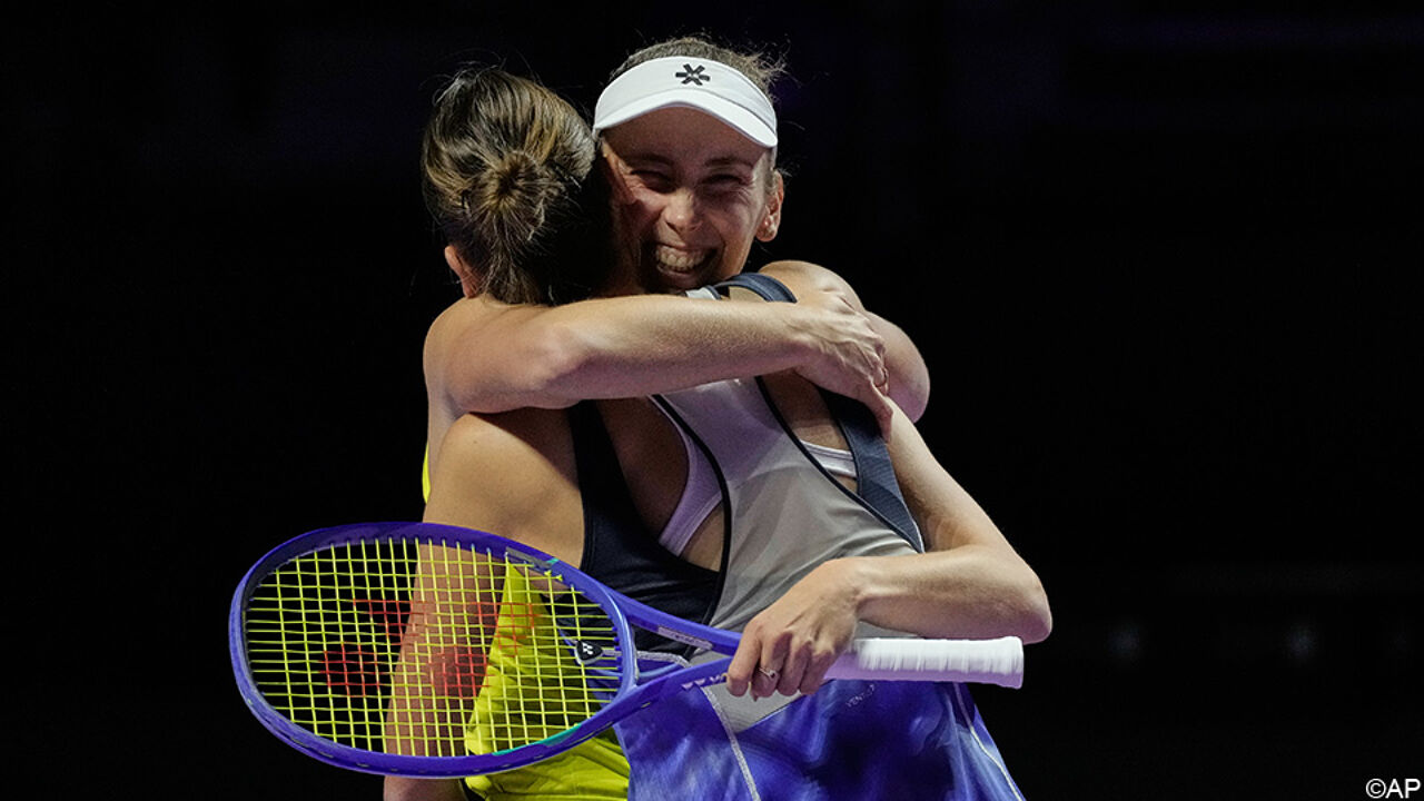 Plots herboren op WTA Finals: Elena Rybakina troeft nummer 1 Aryna Sabalenka af in dominante ...