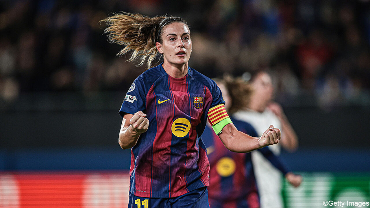 "Zeker en vast!": Zenia Mertens verlaat Barcelona met truitje van ...