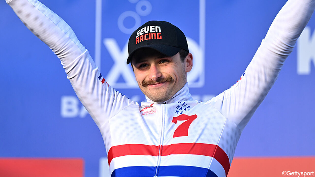 De Britse crossrevelatie die charmeert met Nederlandse interviews: wie ...