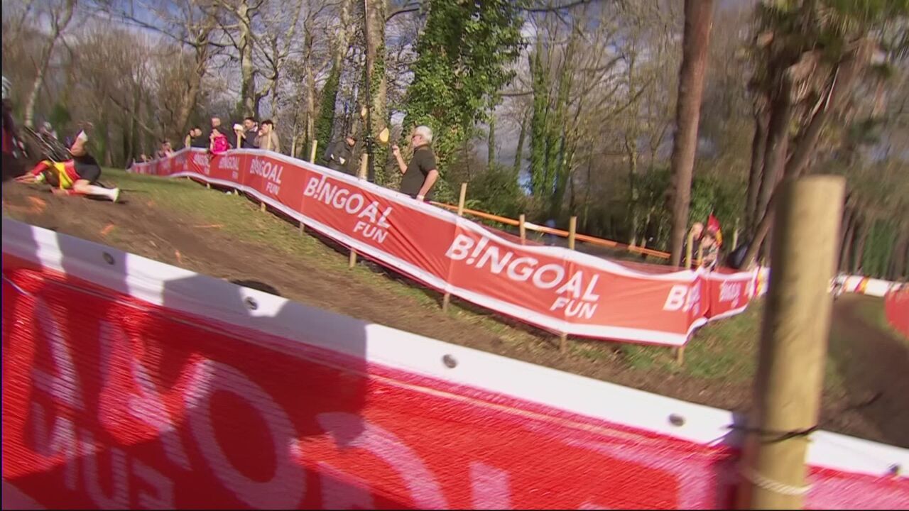 Beresterke Van Alphen grijpt gouden kans in Flamanville, Alvarado viert ...