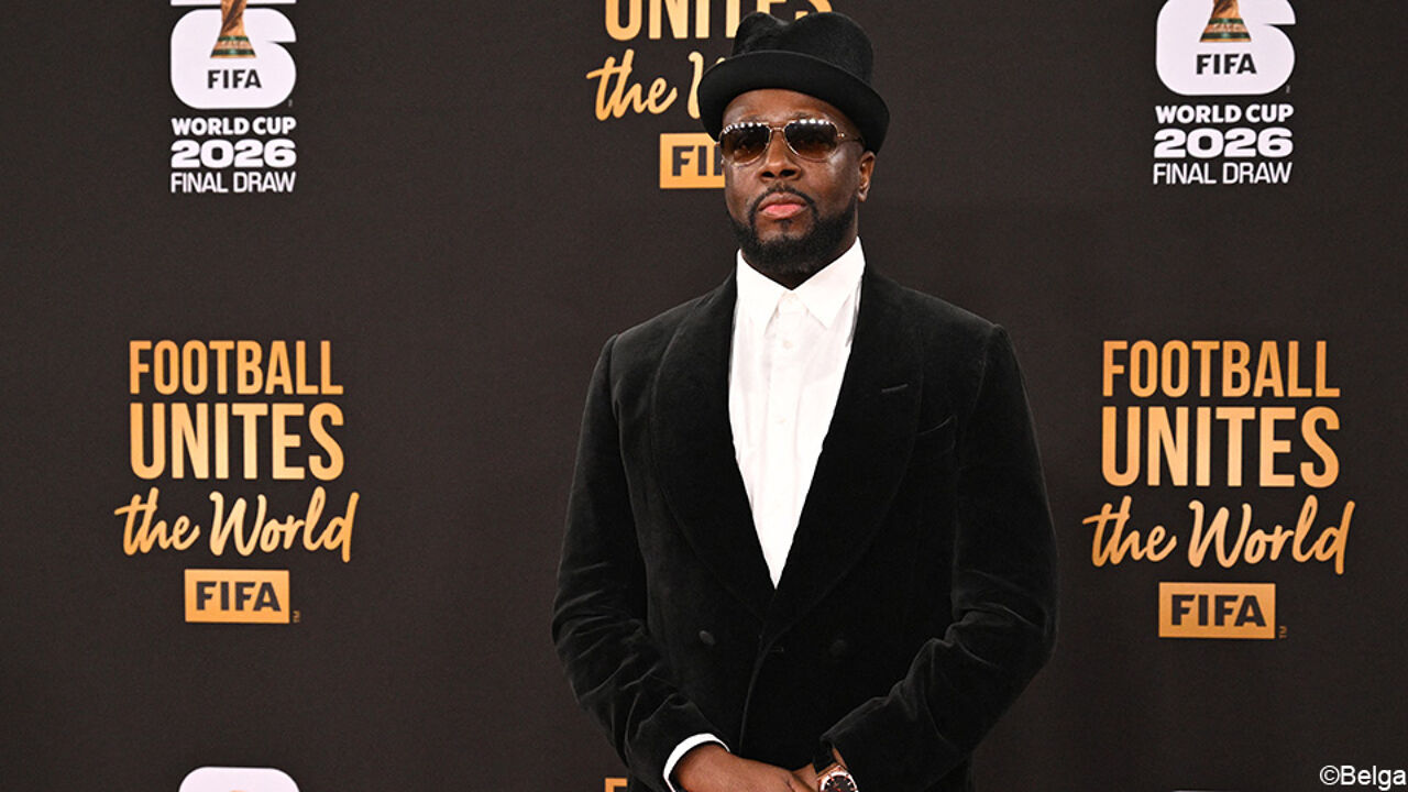 Trump zoekt meteen Infantino op en Robbie Williams straalt in opvallend ...