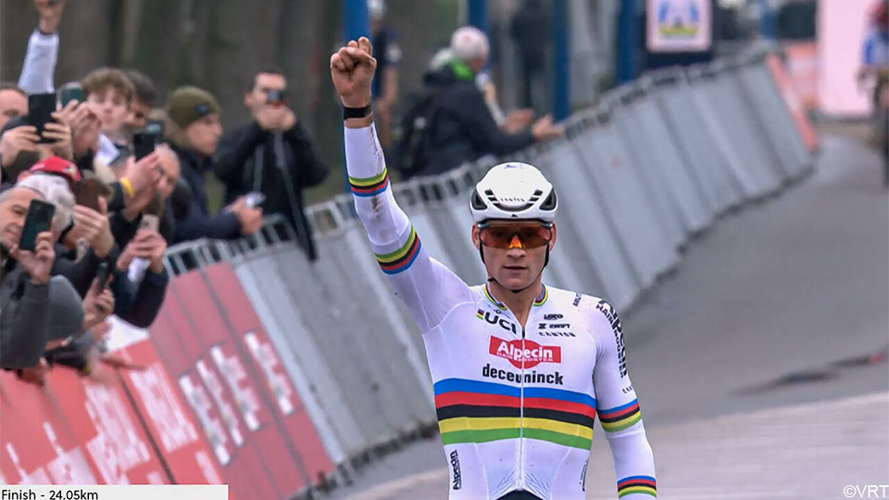 Bij zijn tweede uithaal was het prijs: Mathieu van der Poel rijdt ook ...