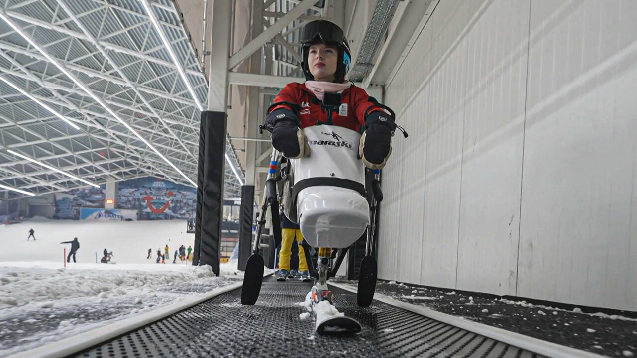 Van salto naar slalom (op 1 skilat): tiener Marte Goossen debuteert nu ...