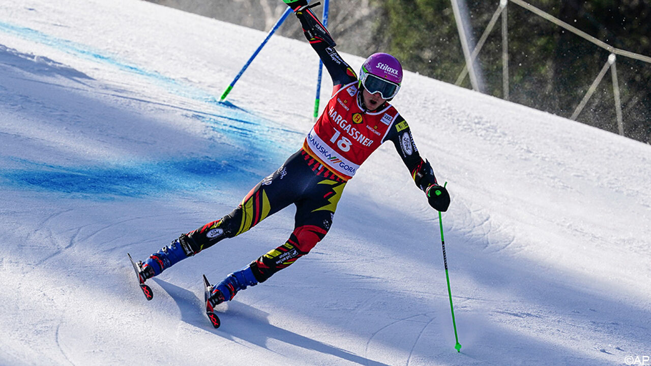 Eerste goud van Winterspelen 2026 gaat naar Franjo von Allmen, die na ...