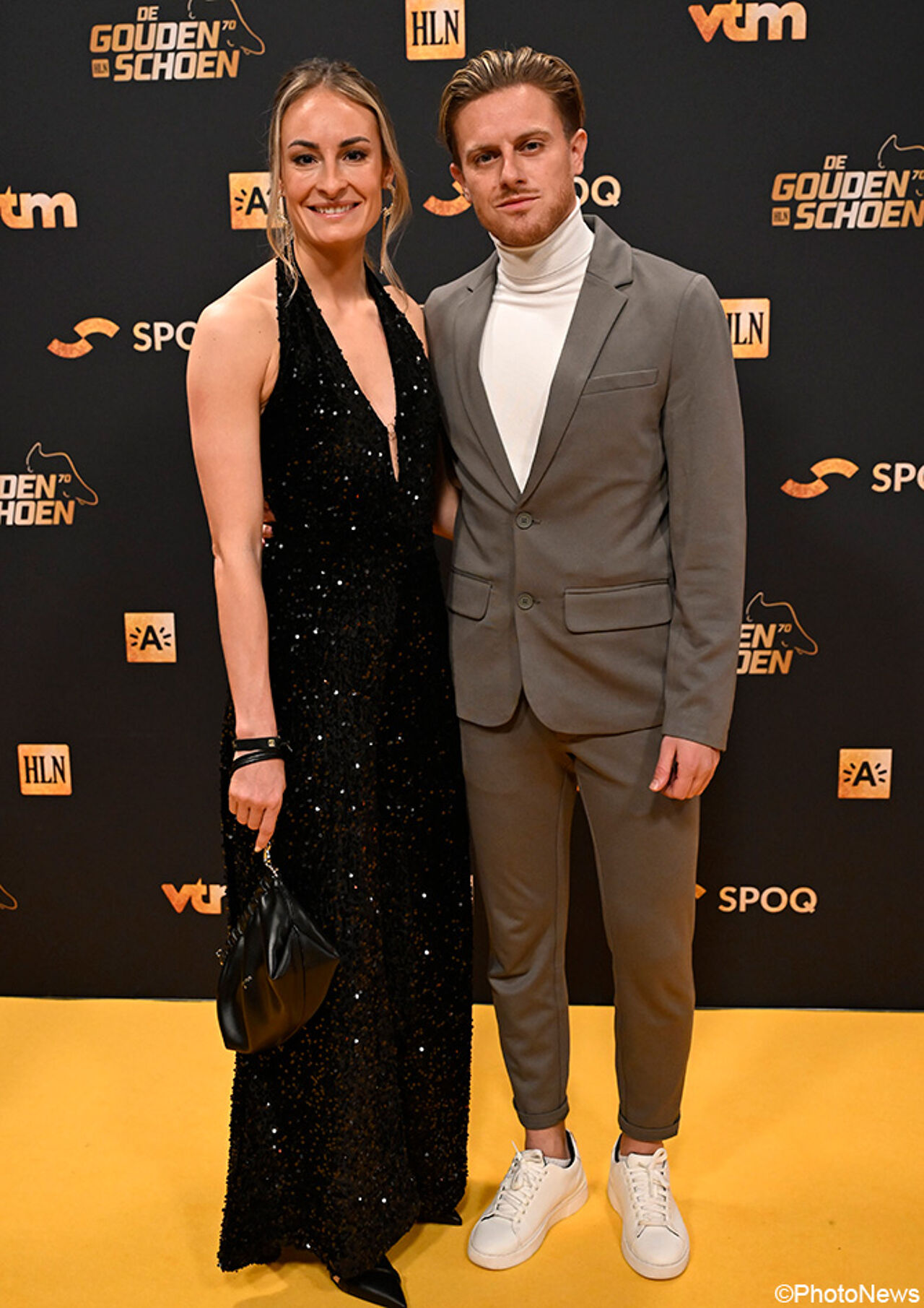 IN BEELD: Sterren van het Belgische voetbal schitteren op rode loper van de Gouden Schoen | sporza