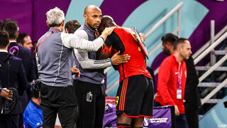 De Bosuil neemt afscheid van Vic Mees | voetbal | sporza