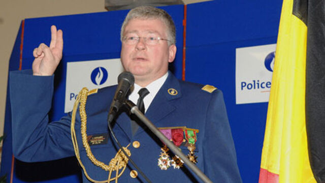 Politiebaas Koekelberg mag op post blijven | VRT NWS: nieuws