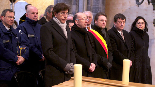 Afscheid van kardinaal Julien Ries in Doornik | VRT NWS: nieuws