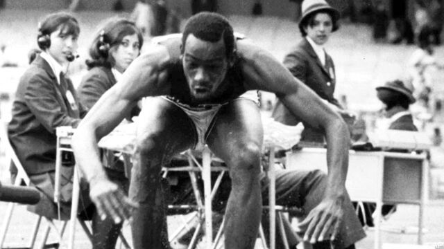 VIDEO: Beamon in 1968: "Het duurde half uur voor ze 8,90m gemeten ...