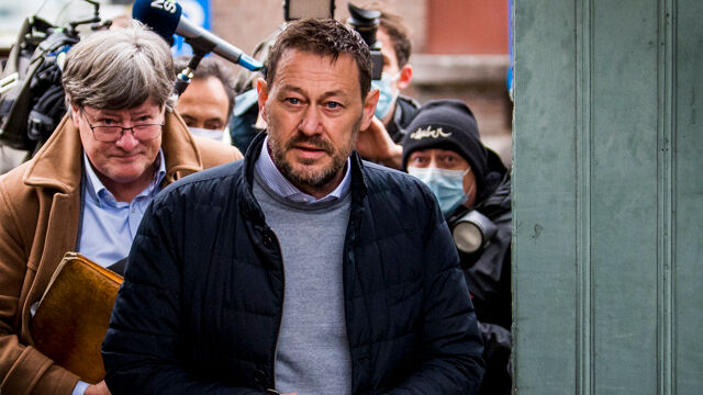 Tv-maker Bart De Pauw krijgt 6 maanden met uitstel voor stalking van 5 ...