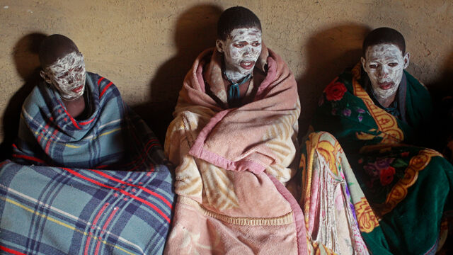 30 jongens sterven bij besnijdenisritueel "ulwaluko" in Zuid-Afrika, 80 ...