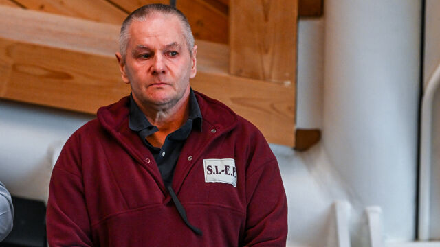 Seriemoordenaar Du Lion zegt "sorry" op proces aan toenmalige vriend ...