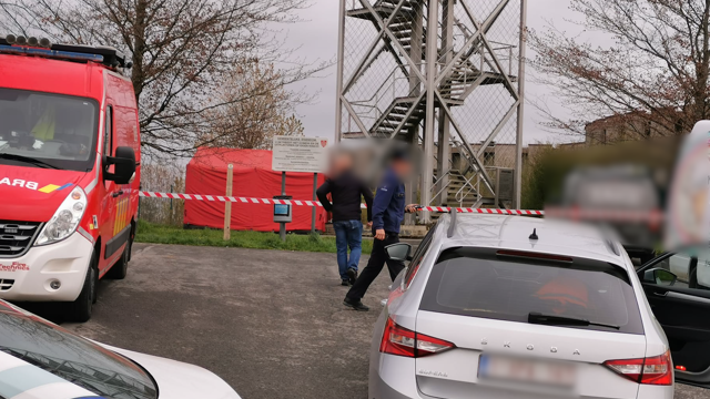 Vrouw dood aangetroffen in Brakel, even verderop vindt politie ook lichaam van man | VRT NWS: nieuws