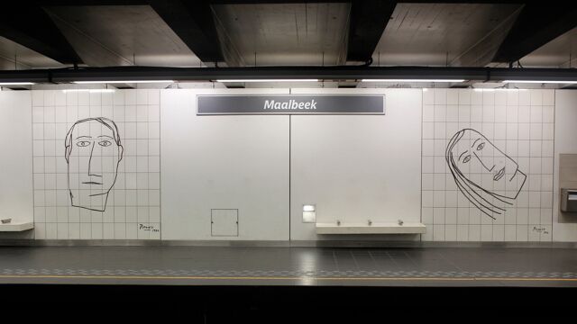 Kunstenaar Benoît van Innis (63) overleden, bekend van de tegelkunst in ...