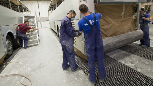 Bus manufacturer Van Hool has still not found a private partner. Could ...