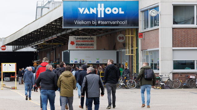 Van Hool | VRT NWS: nieuws