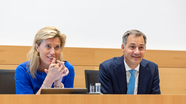 Regering bereikt akkoord over grondwet: staatshervorming mogelijk na de ...