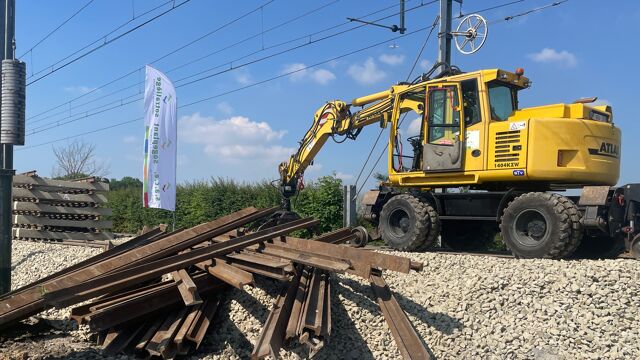 Infrabel pakt spoor tussen Wezet en Nederlandse grens aan om het beter ...