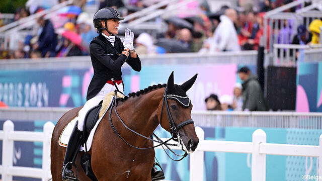 Michèle George wint opnieuw goud in het paardrijden op de Paralympische ...